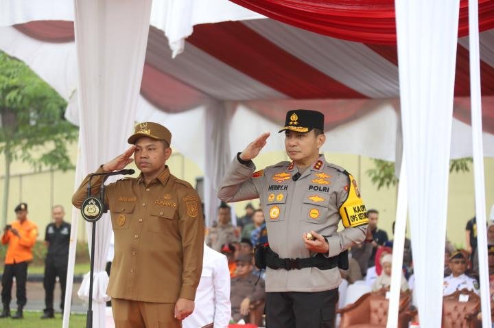 Pimpin Apel Operasi Ketupat Lancang Kuning 2025, Gubri Abdul Wahid Tegaskan Ini!